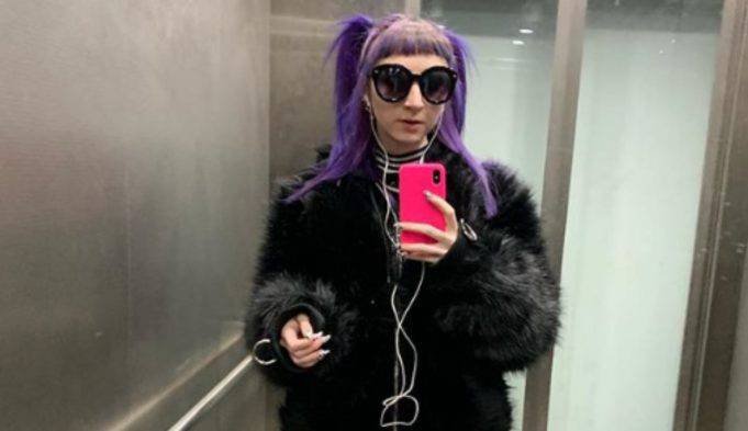 Lilly Meraviglia a Ciao Darwin, chi e: età, libro, canzone