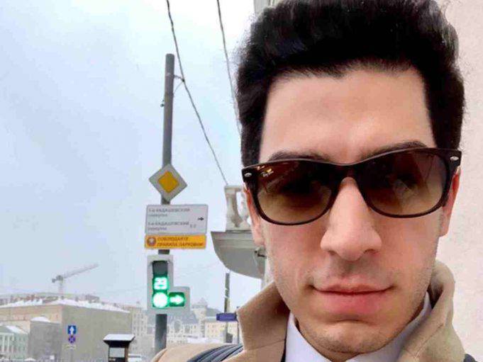 Renzo Bossi figlio Umberto Bossi, chi è Il Trota? Fidanzata, laurea Albania