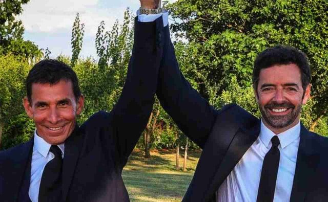 Alberto Matano, come ha conosciuto il marito Riccardo? È stato un colpo ...