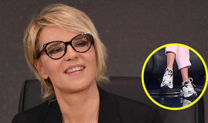 Maria De Filippi, quanto costano le sneakers indossate a Tu sì Que Vales?