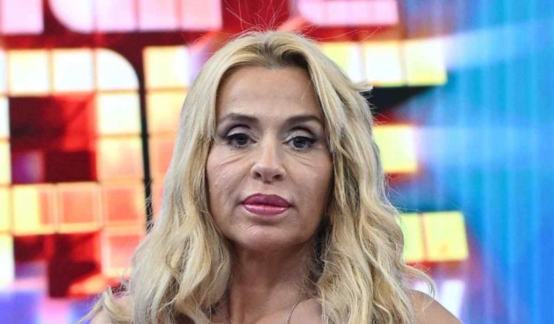 Valeria Marini, chi è? Età, altezza, fidanzato, matrimonio, figlio