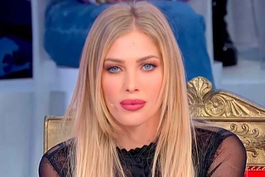 Nicole Chi è La Nuova Tronista Di Uomini E Donne Età Lavoro Di